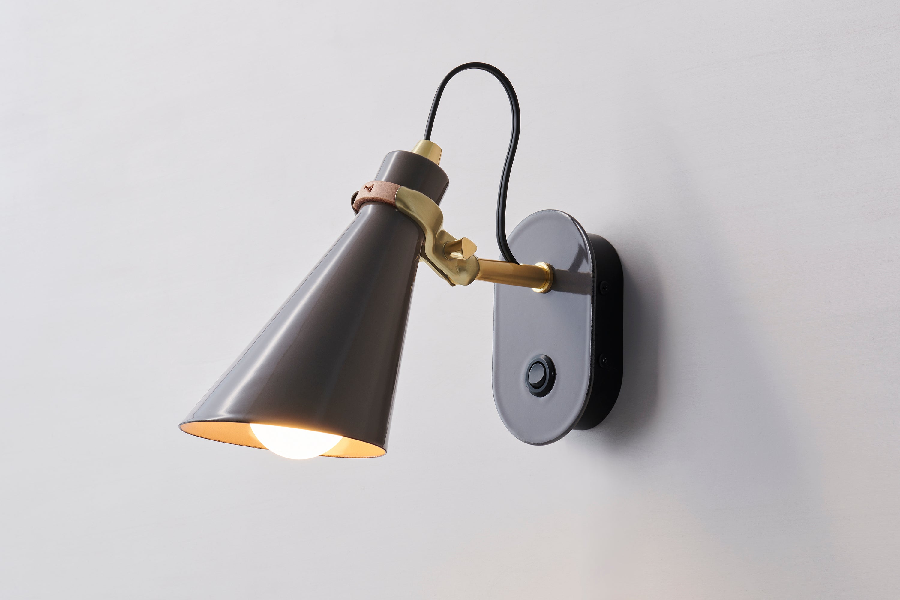 Norm wall - NEW LIGHT POTTERY